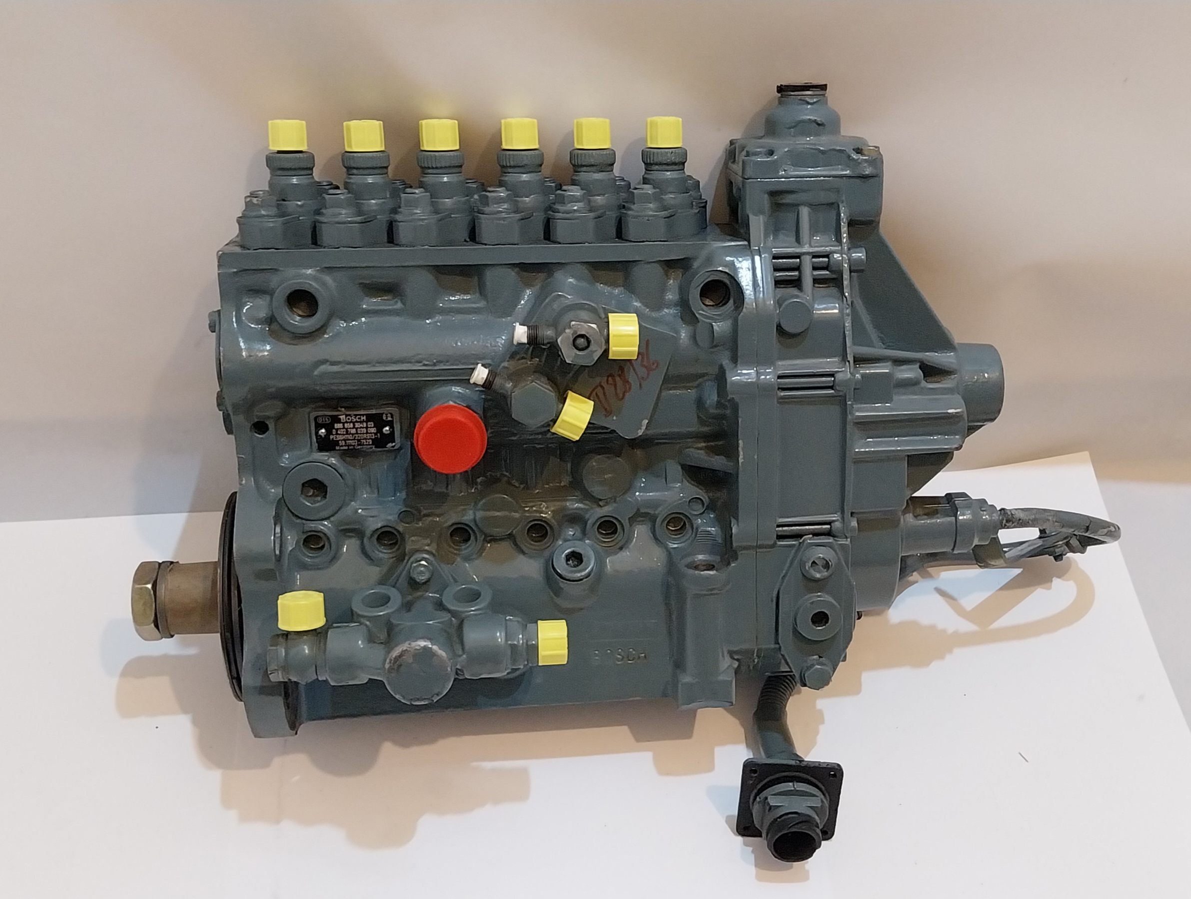 Einspritzpumpe Diesel Motor D0826LFL09 L2000 MAN 51.11103-7529 Bosch ...