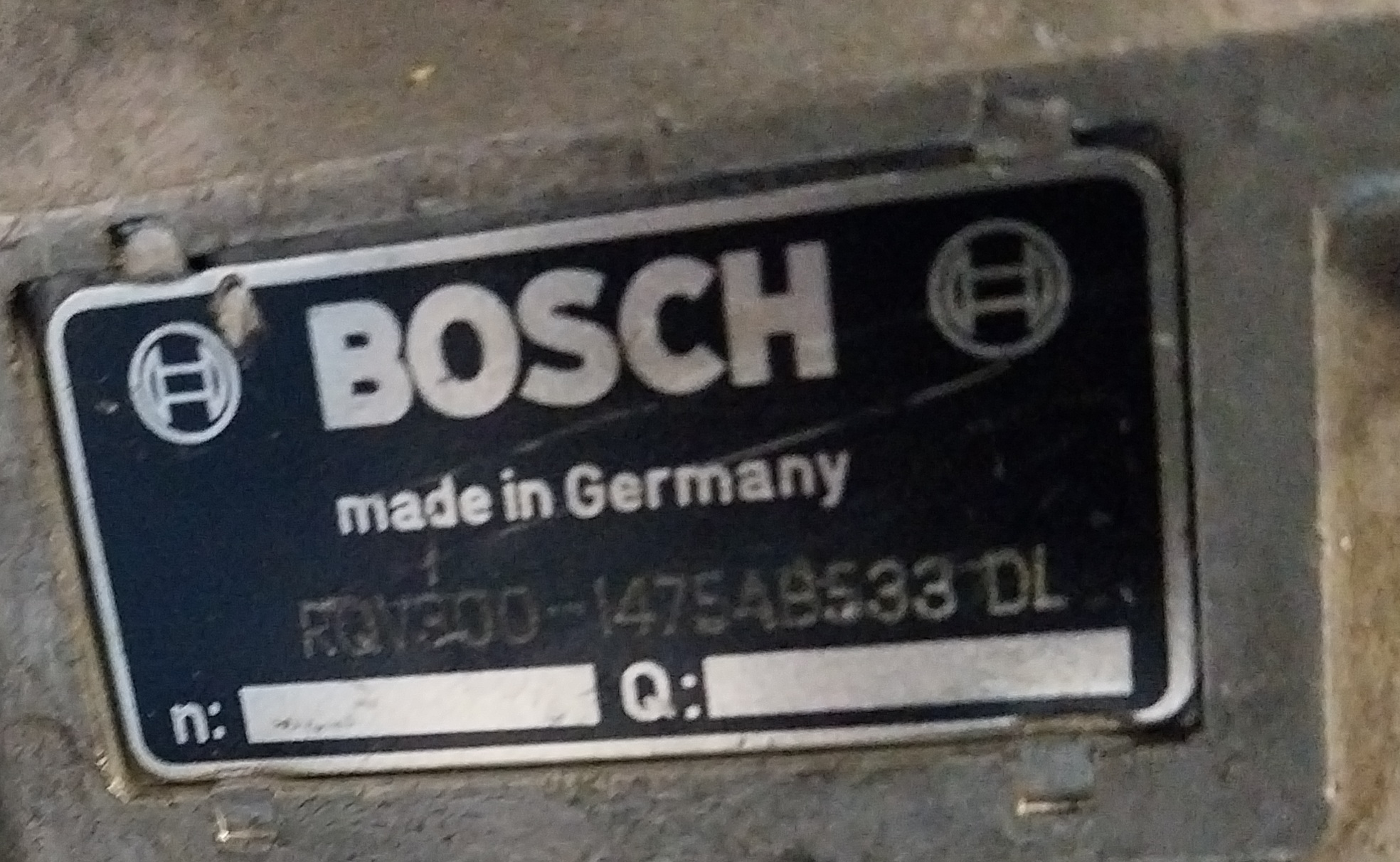 Einspritzpumpe Mercedes-Benz Typ OM352 L911 LA911 LAK911 LAS911 ...